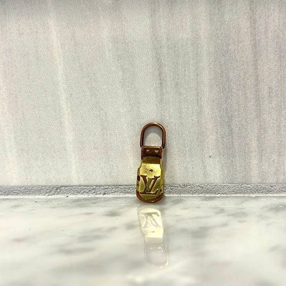 Louis Vuitton | Accessories | Louis Vuitton Lv Zipper Pull Authentic ...